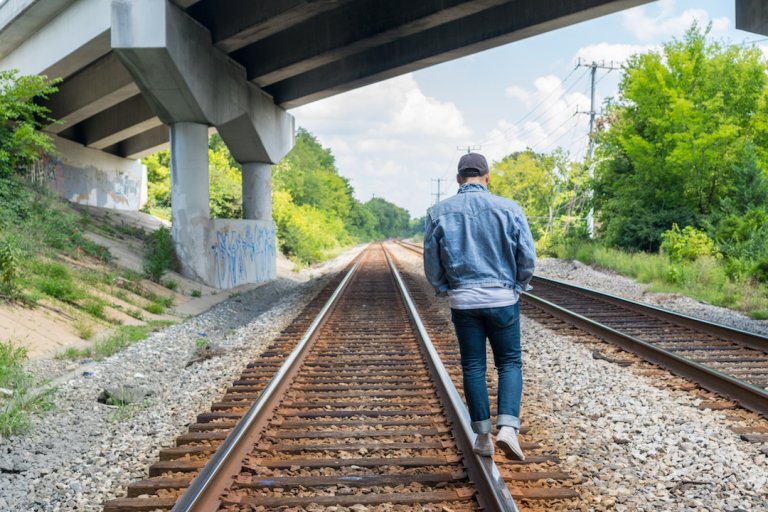 Signs & Symptoms of Huffing Inhalants