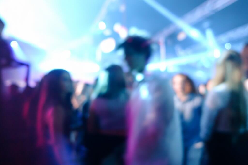 Side Effects of Mixing Ecstasy (MDMA) & Alcohol