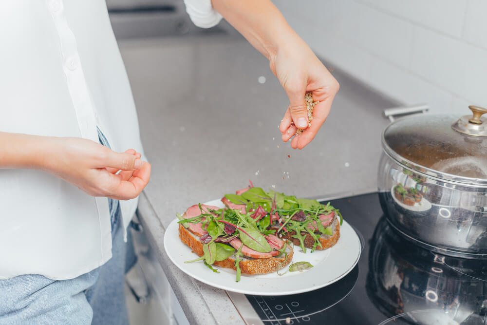 4 Benefits of Cooking in Recovery | American Addiction Centers